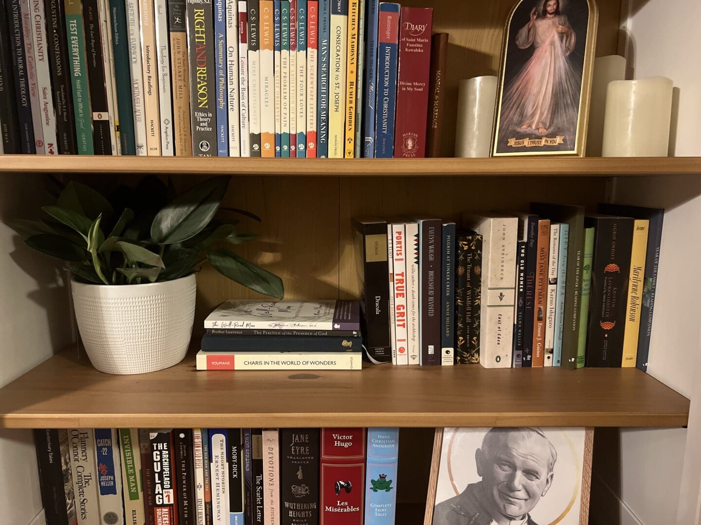 Mina and Mattie: Examples of Femininity - Well-Read Mom